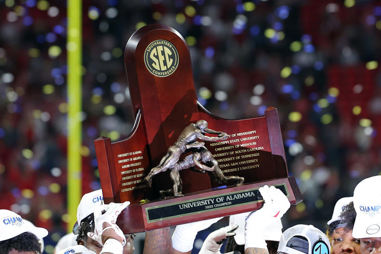 2025 SEC championship odds shift ahead of Rivalry Week