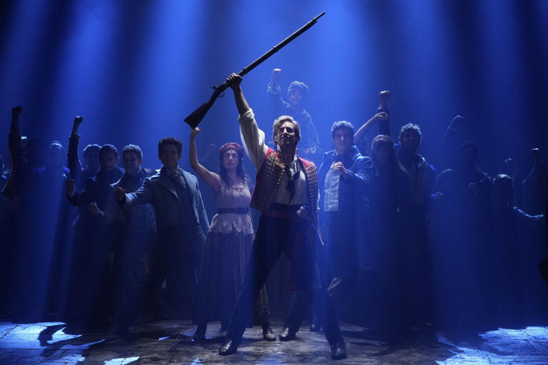 'Los Miserables' vuelve por tercera vez totalmente renovado en su 40 ...