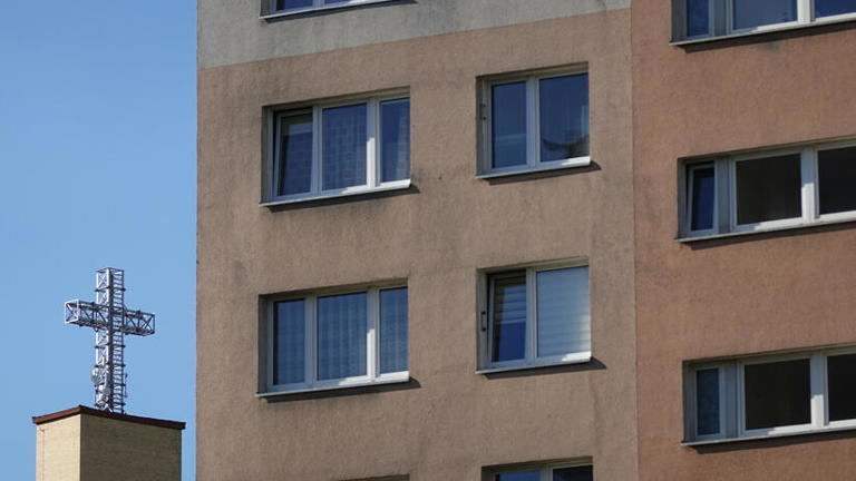 Lewica chce podatku katastralnego. "Zniechęcić do inwestowania w ...