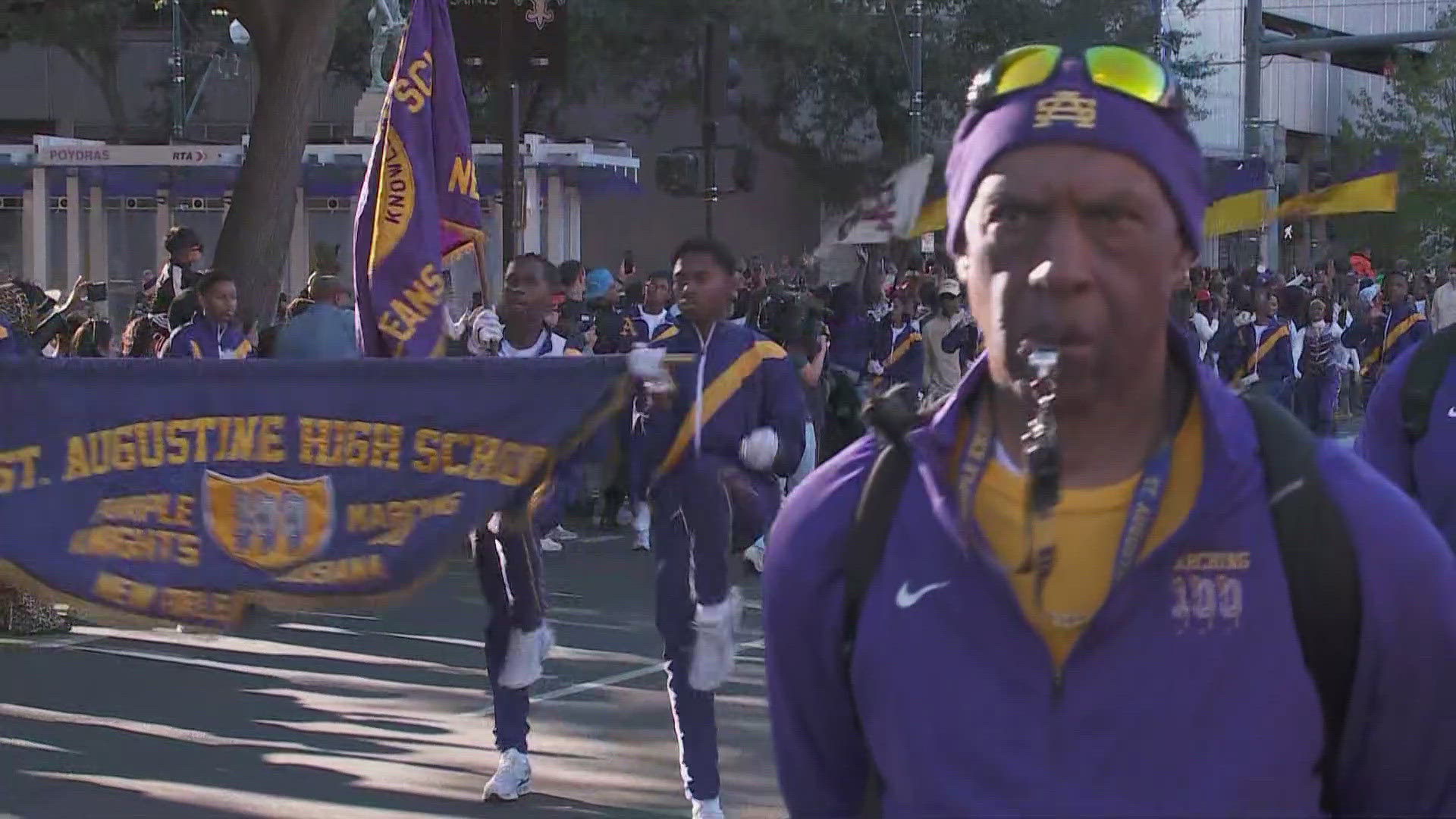 St. Augustine High School's Marching 100 Performs at Bayou Classic ...