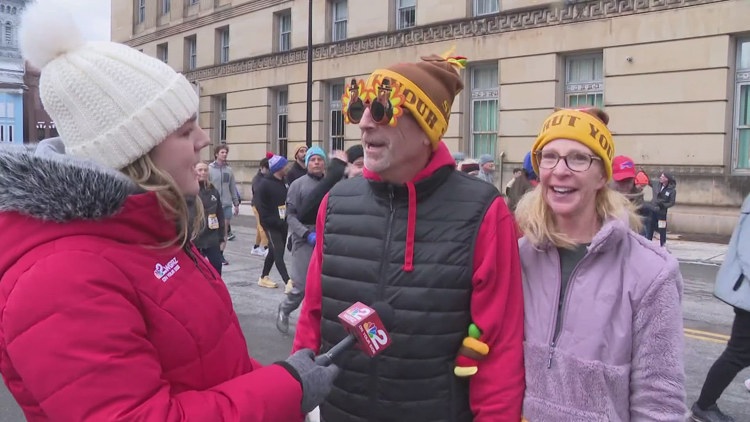 Turkey Trot brings 14,000 runners to Buffalo for 130th Thanksgiving race