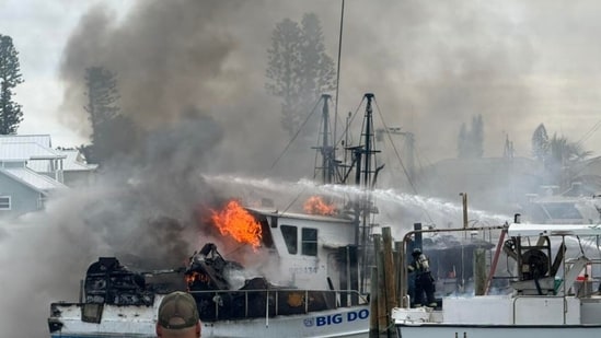 Madeira Beach fire: Massive blaze at Gulf Blvd, in Florida; visuals ...