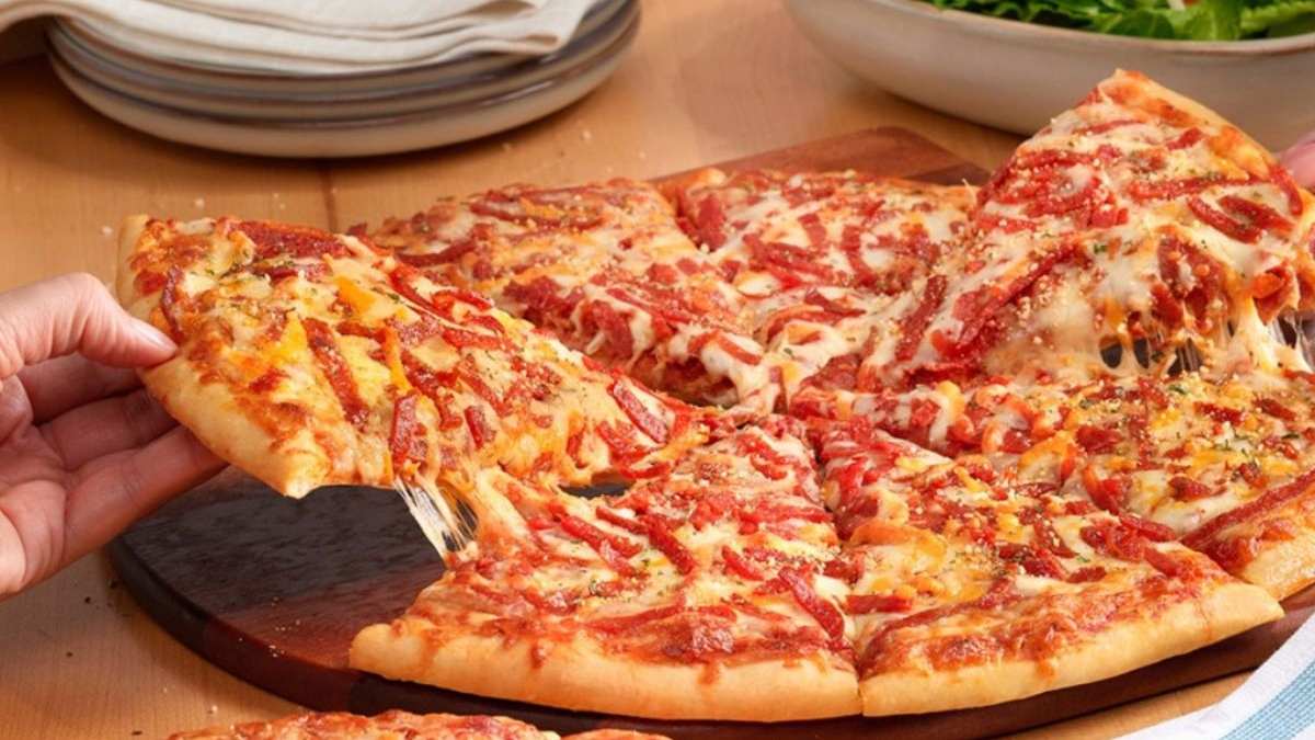 Popular Take-and-Bake Chain Debuts Bold Cheese and Pepperoni Upgrades