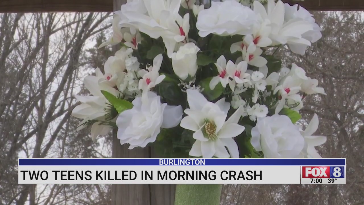 Two teens killed in Thanksgiving morning crash in Burlington