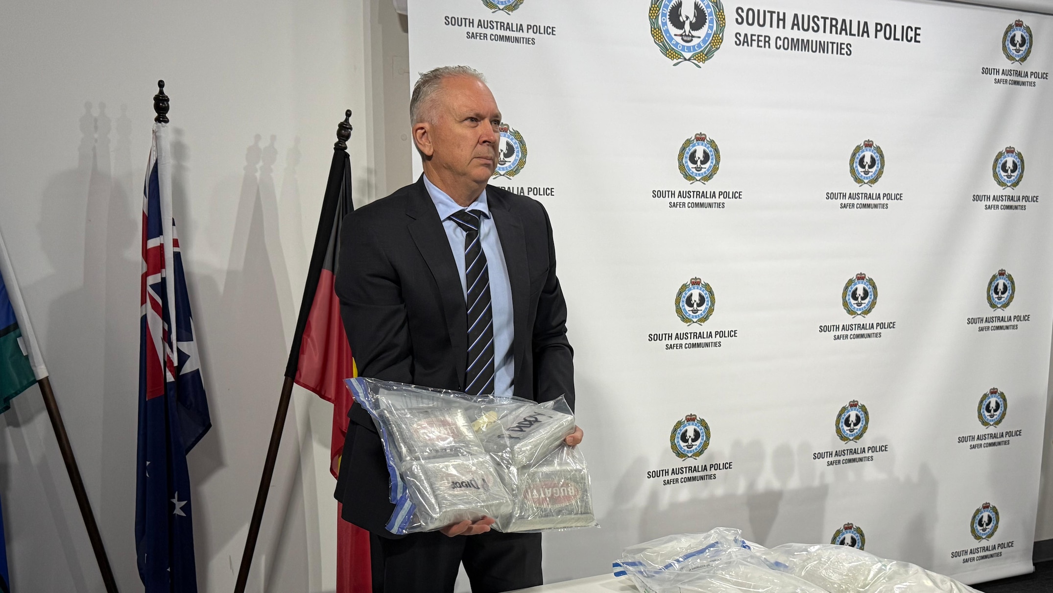 Man allegedly travelled with $2.75m worth of drugs on bus ride from ...