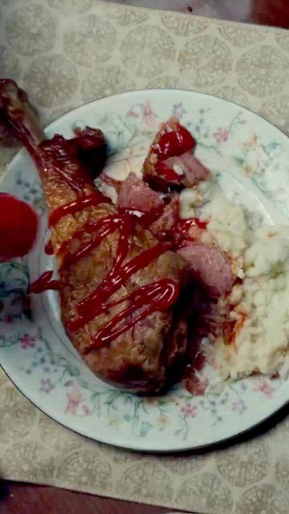 Patrick Mahomes leaves NFL fans disgusted by smothering Thanksgiving ...