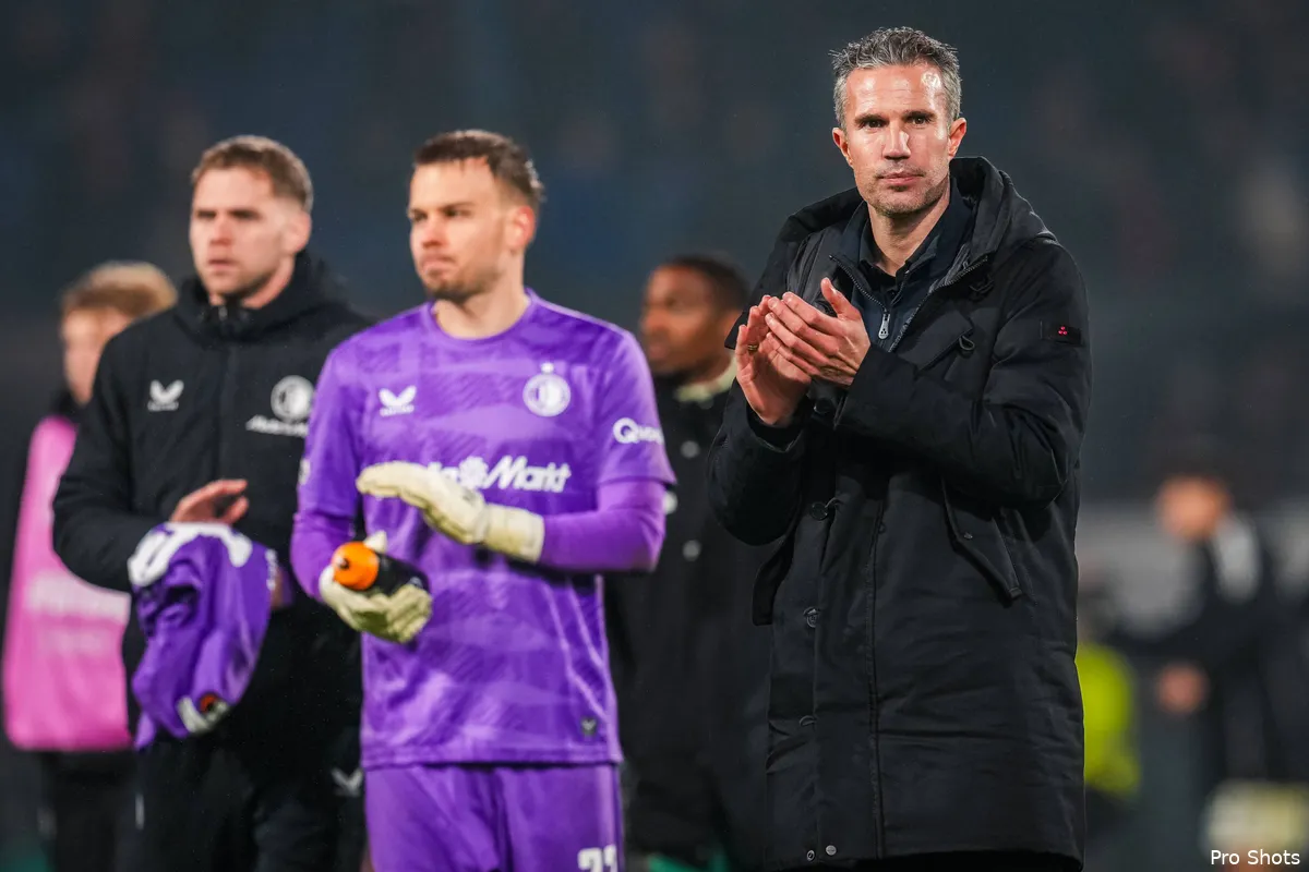 Van Persie na debuut van zijn zoon: "Dan hoop je dat hij goed valt"