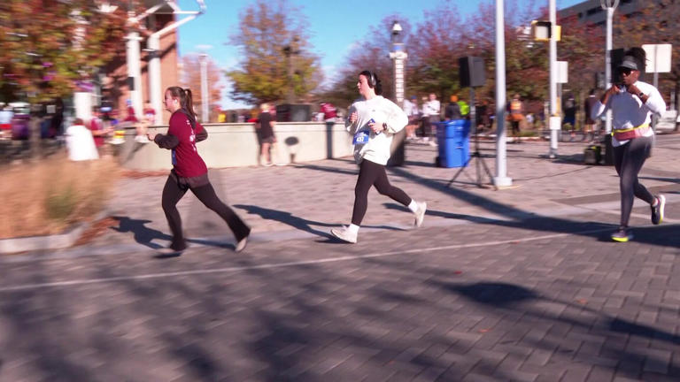 Turkey Day Run raises $60,000 for Boys and Girls Club