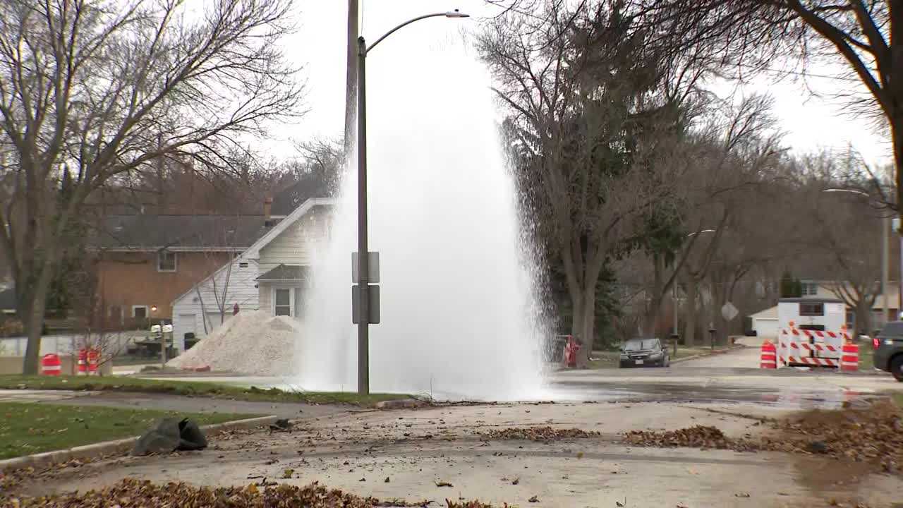 Thanksgiving hit-and-run in Wauwatosa causes fire hydrant geyser