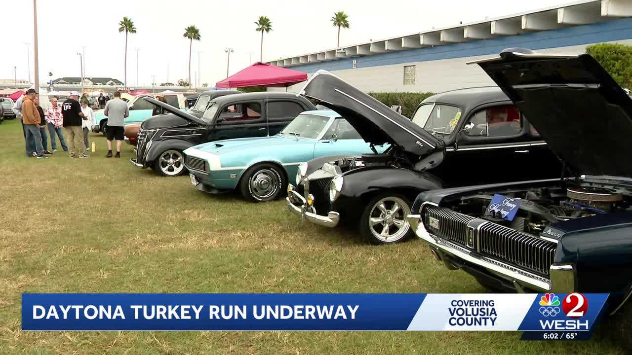 Daytona Turkey Run draws thousands of classic car fans to the speedway