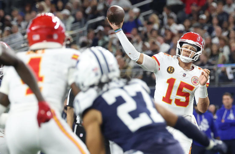 Chiefs lose 2 additional players after Patrick Mahomes injury