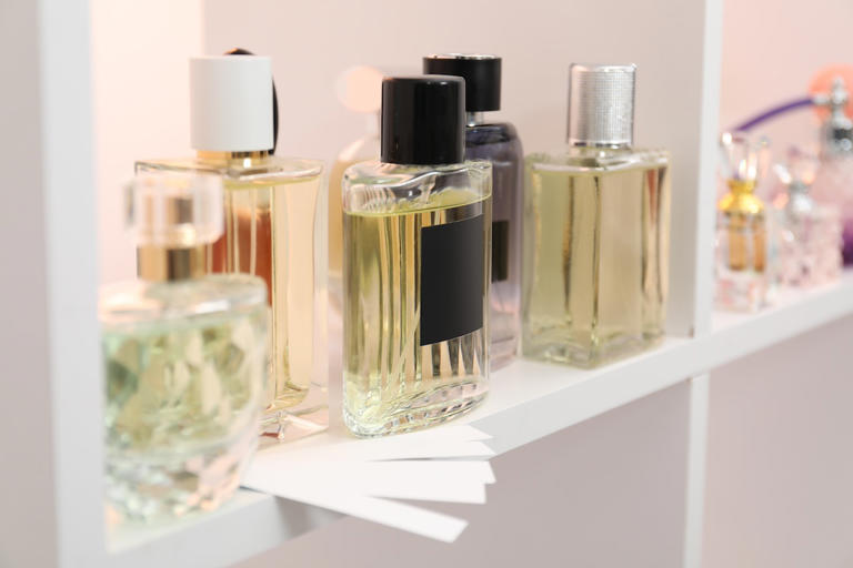 Voici les 10 parfums les plus populaires de l’année 2025 (vous pouvez ...