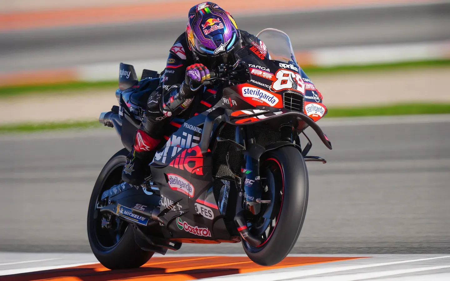 Juara F1 yang 'cuma latihan' kaget dengar detak jantung Jorge Martin ...