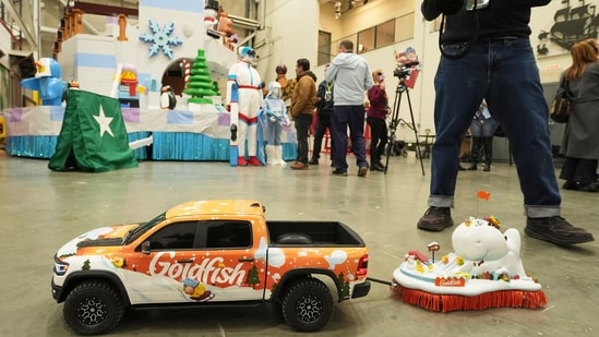 Goldfish returns to Macy’s Thanksgiving Day Parade after a decade with ...