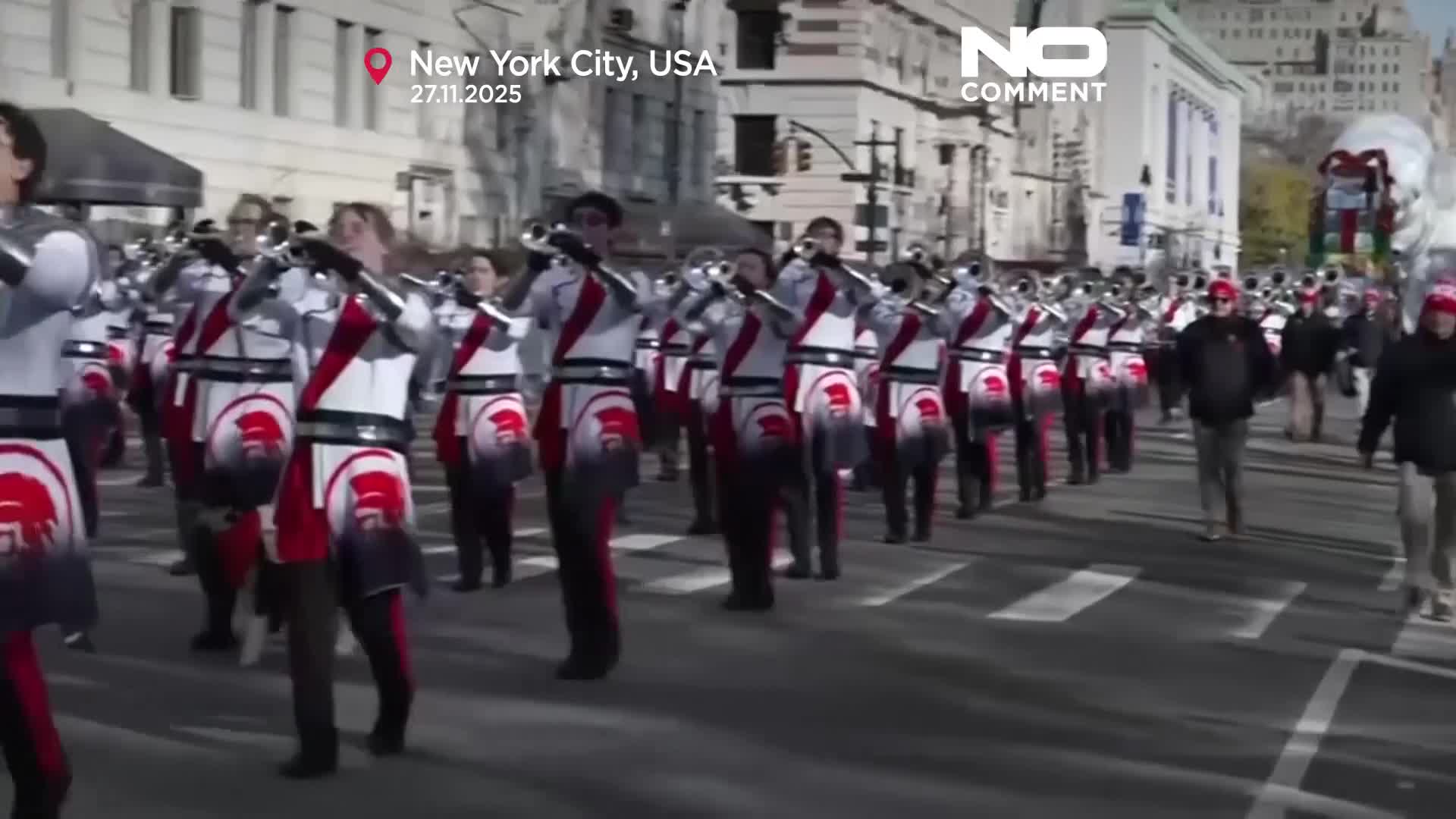 Macy's Thanksgiving Day Parade: Buzz Lightyear and Pac-Man float over ...