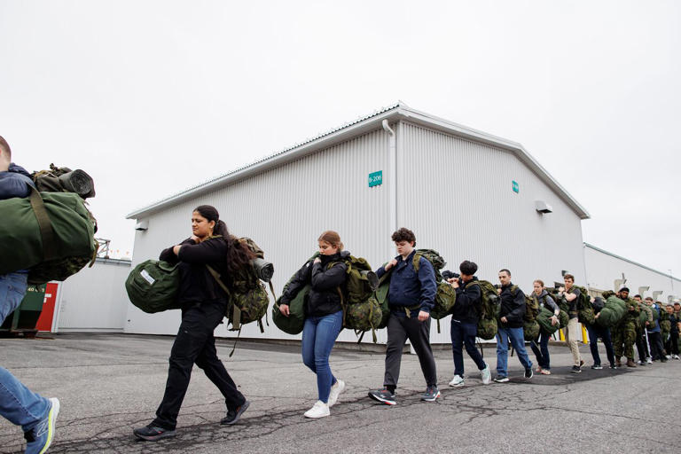 Military family inspires some young Canadians to enlist, despite ...