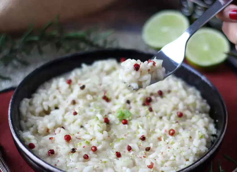 Lime and pink peppercorns risotto: elegant and vegetarian recipe for ...