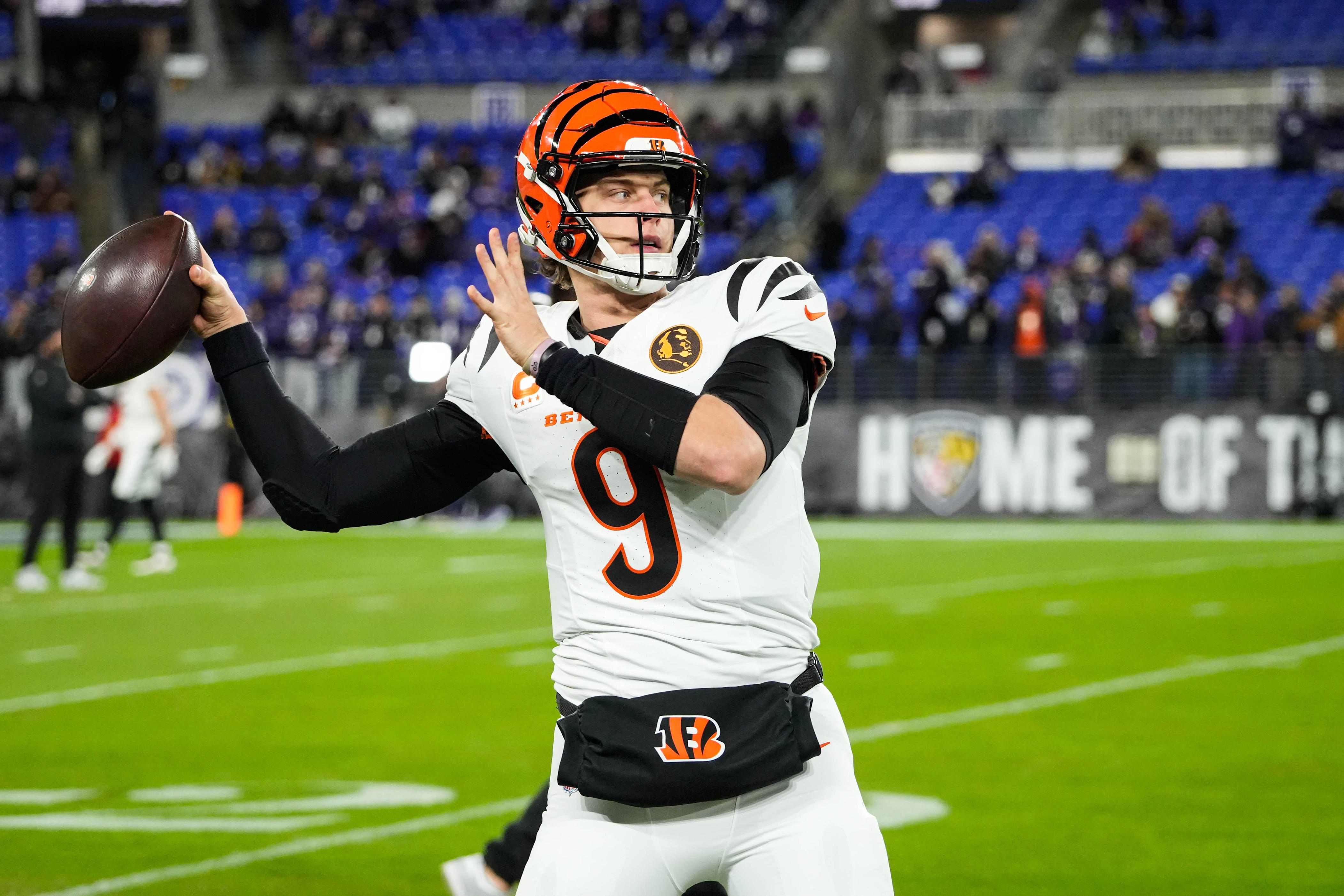 Joe Burrow explains what equipment is in his cleat that helps his toe