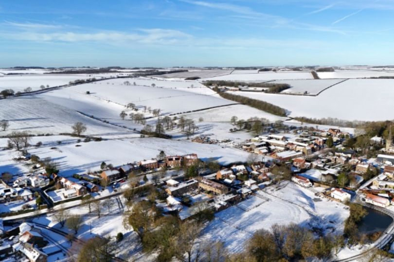 UK faces 'extensive' snow and Met Office says five counties in England ...