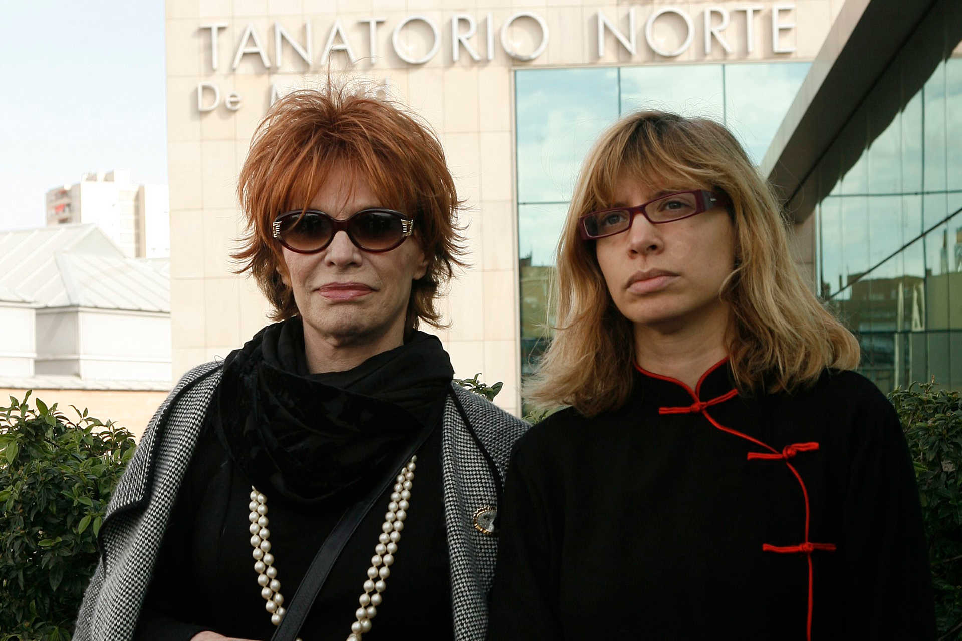 Nursing home drama: 60s' star allegedly strangled by fellow resident