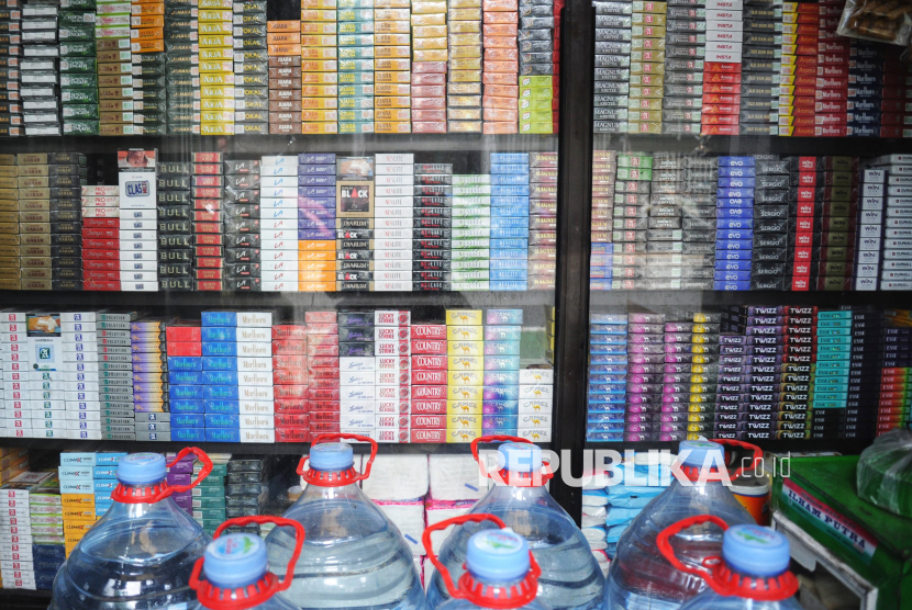 DPRD DKI Hapus Larangan Penjualan Rokok dalam Radius 200 Meter dari ...