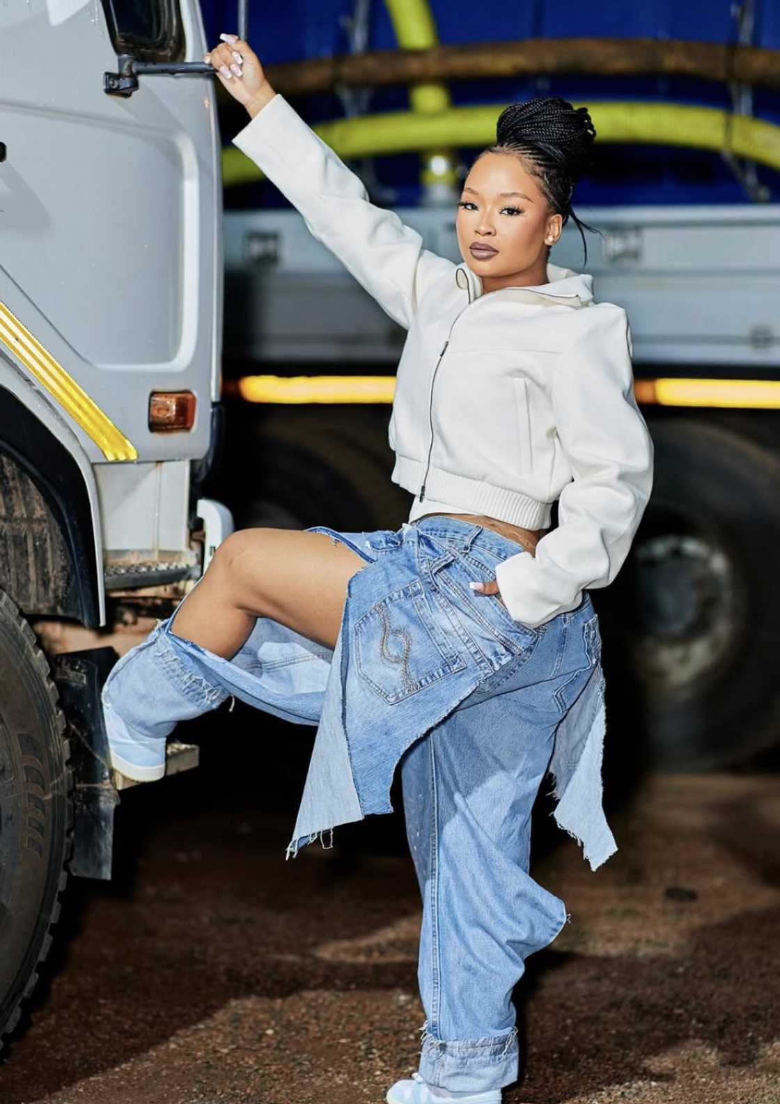 Watch YouTuber Cyan Boujee's viral performance video