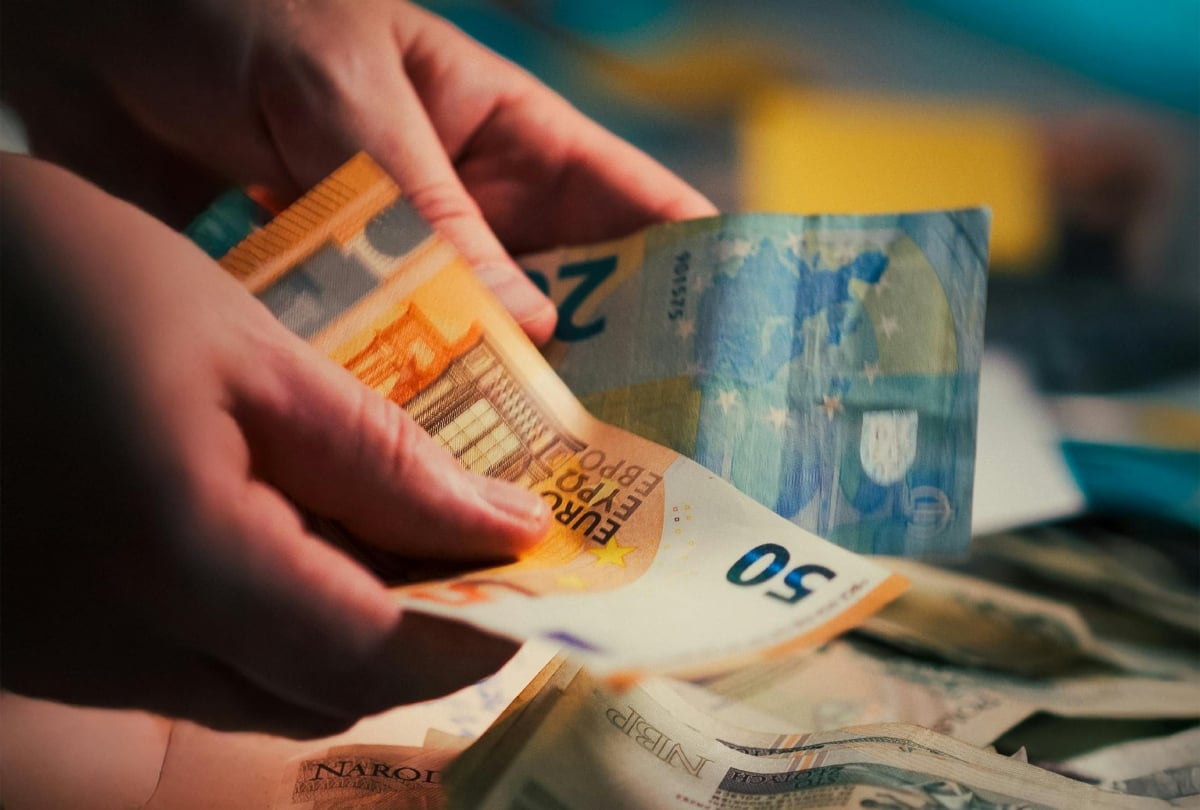 Επιδόματα ΟΠΕΚΑ: Νωρίτερα οι πληρωμές για Χριστούγεννα και Πάσχα από το ...
