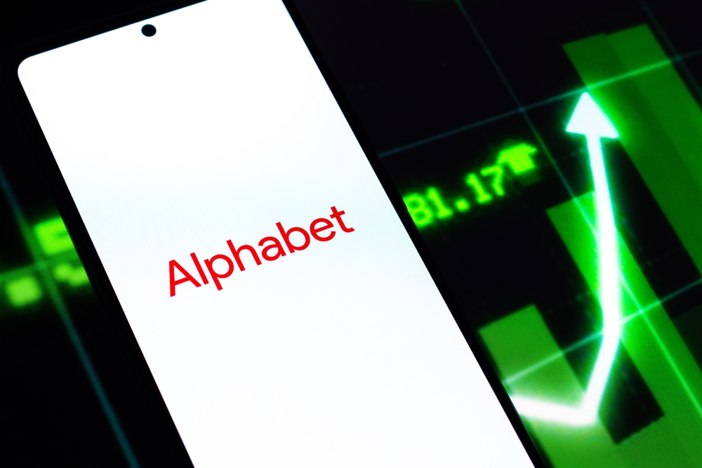 Første gang siden 2019: Alphabet mere værd end Apple