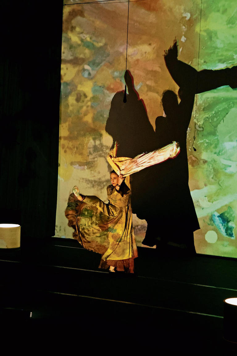 Mâlâ bridges East and West through dance, music and poetry