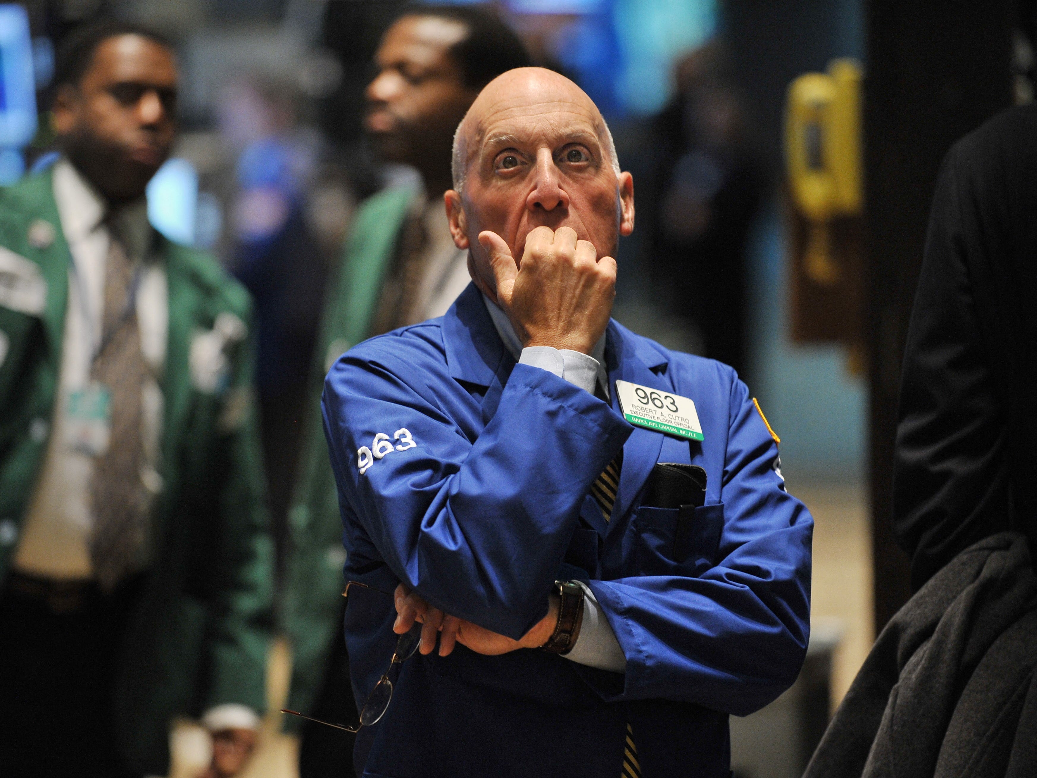 GMO warns AI is a 'classic investment bubble.' Here's what to buy instead.