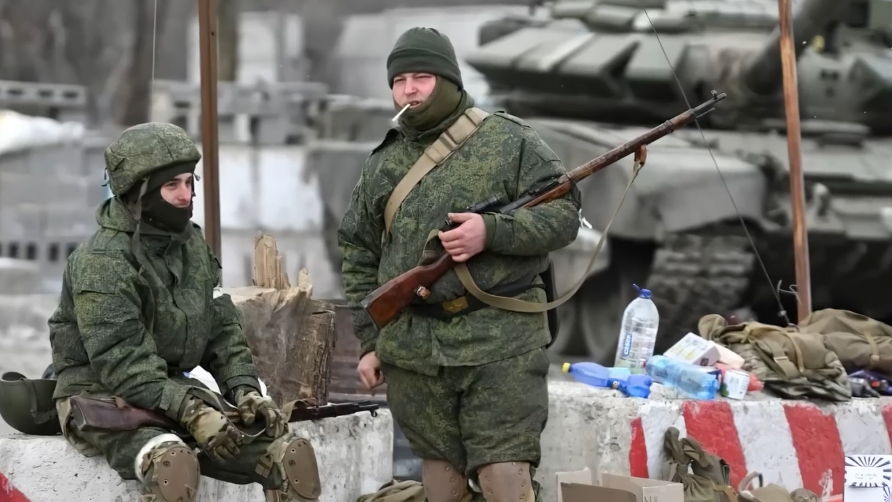 The Russian Military Exposed: Fake Gear, Old Rifles, and a System Built ...