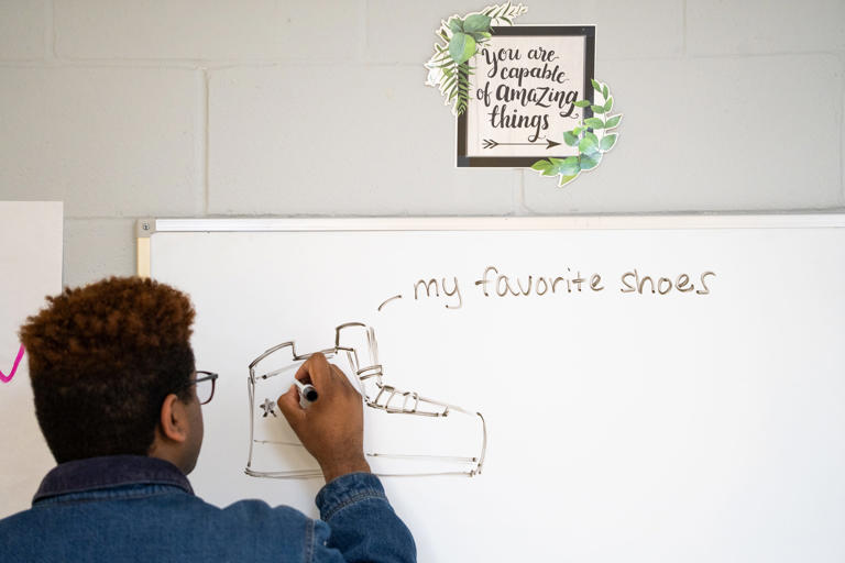 Season for Sharing: Kids learn the power of literacy at Building a Rainbow