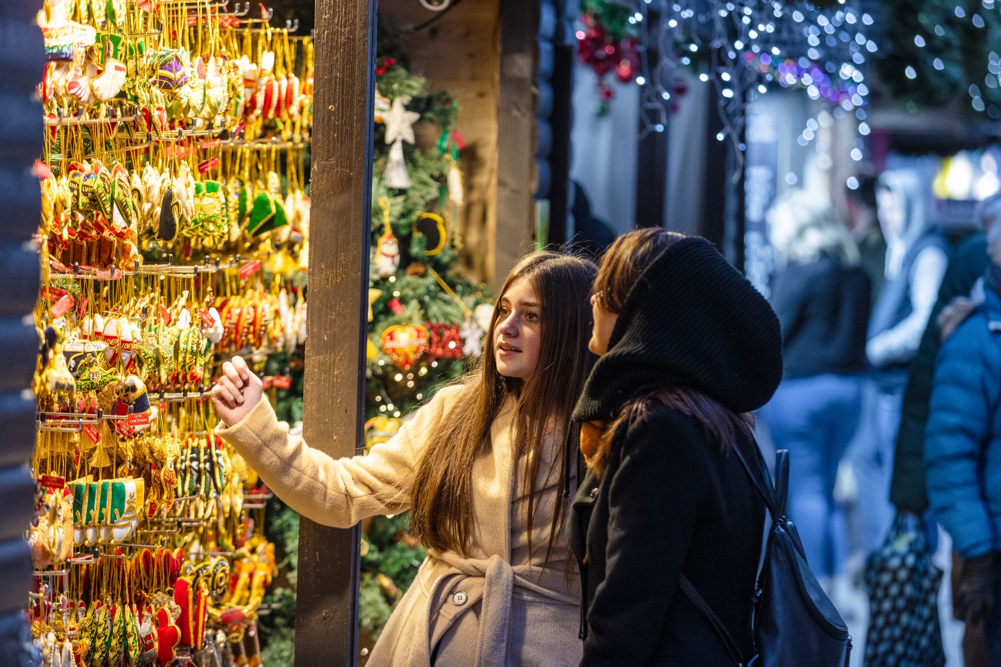 Barnsley’s brand-new Christmas market launches at The Glass Works Square