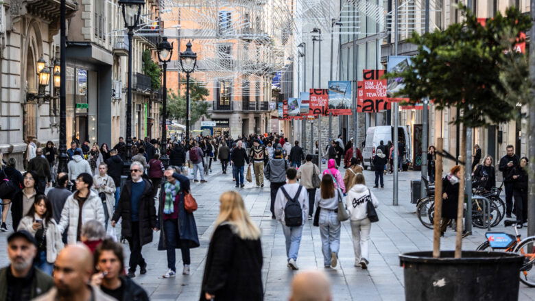 Les dépenses publiques stimulent la croissance mondiale malgré les ...