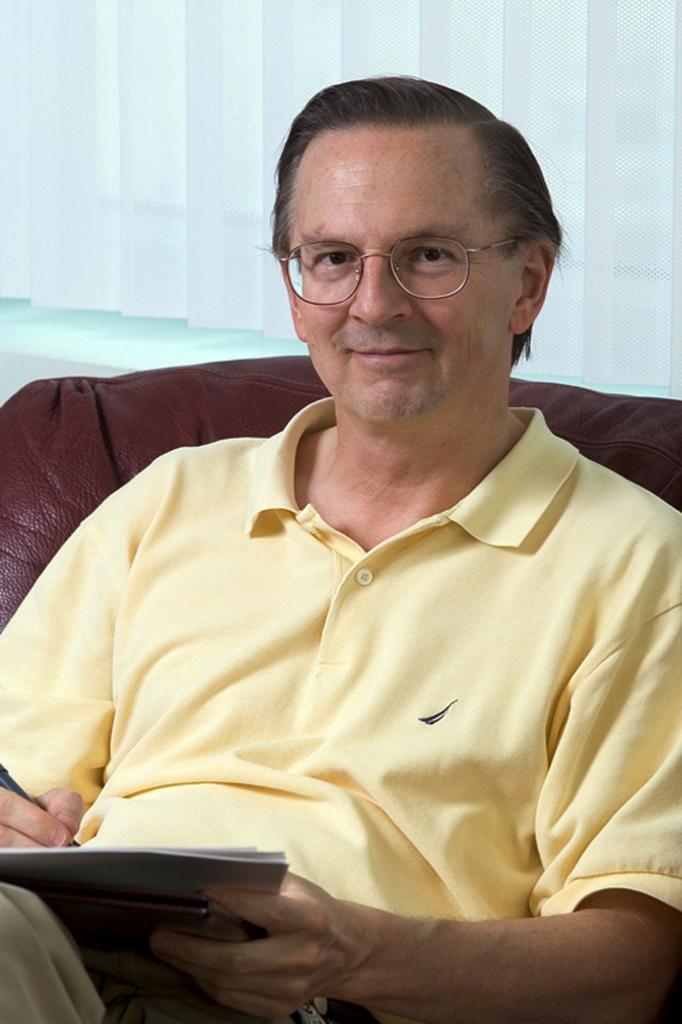 Two geniuses facing the enigma of extraterrestrial life: "Maybe it ...