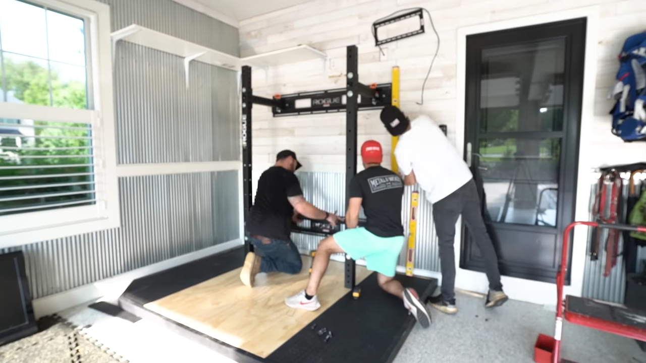 American Guy Built A Home Gym with Home Depot Materials