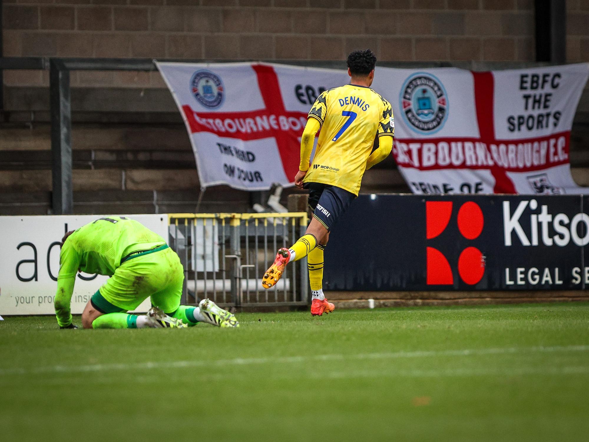 Simon Leslie: No excuses for 7-0 loss at Torquay – now’s time for us to ...