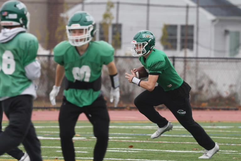 Seaford high school football team has ‘unfinished business’ in Long ...