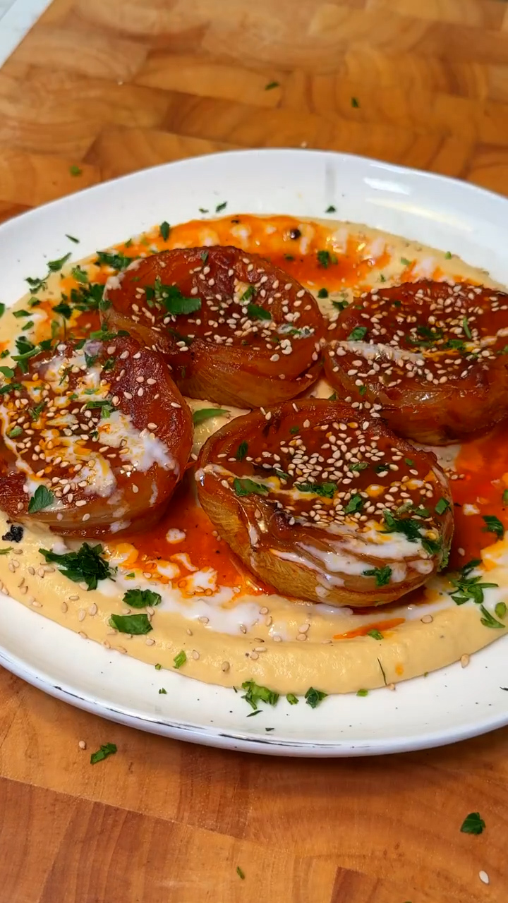 Have You Tried These Vegan Roasted Onions Yet?