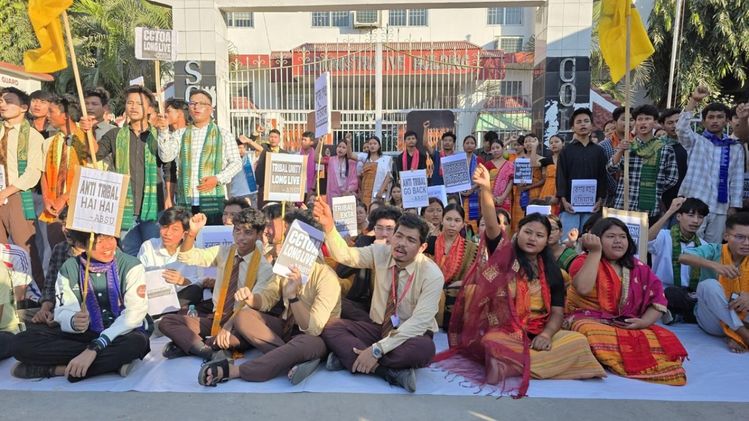Tribal students protest in Kokrajhar against ST status move for six ...