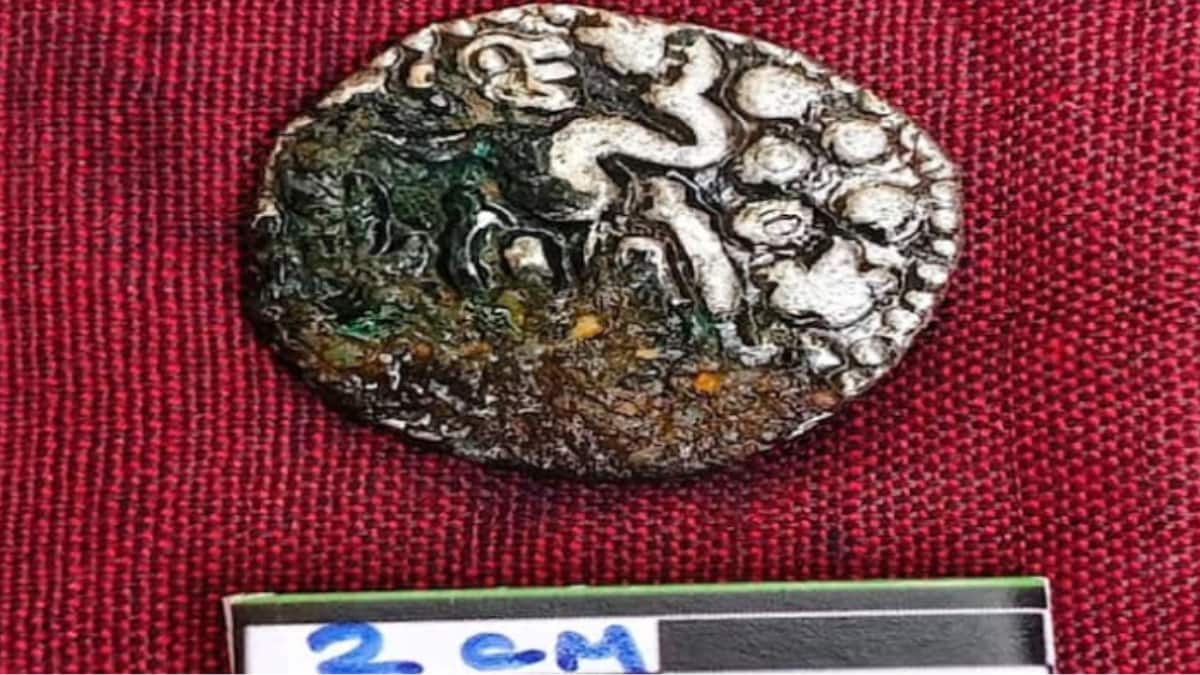 Silver Coin From Rajaraja Chola Era Discovered In Thenpennai River Near ...