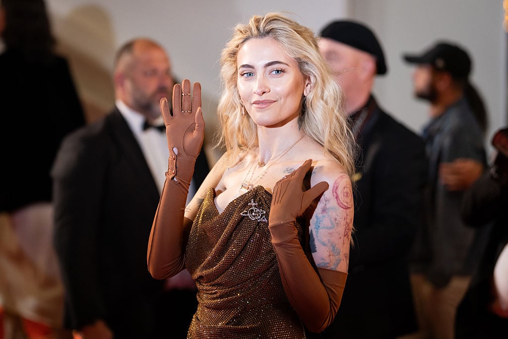 Paris Jackson Accuses Michael Jackson Estate Executors of Mismanaging ...