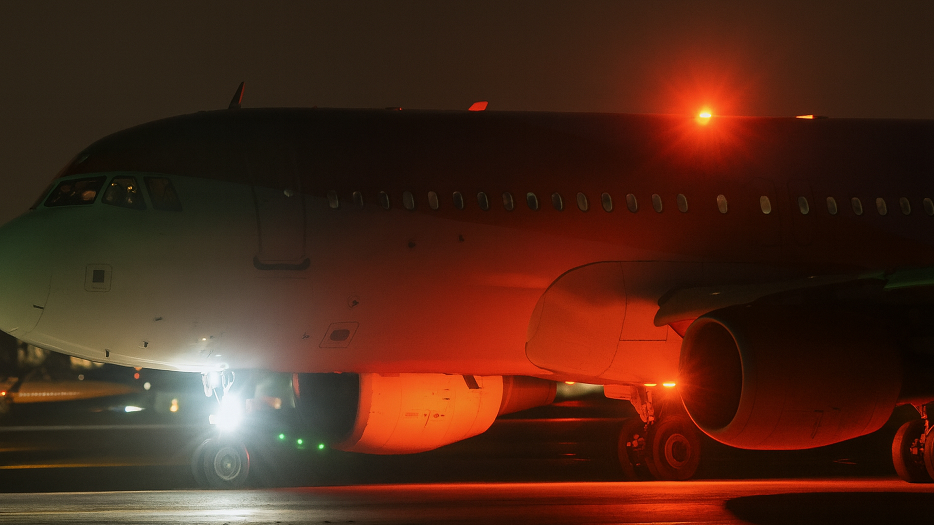 How Do Planes Handle Storm Amy?