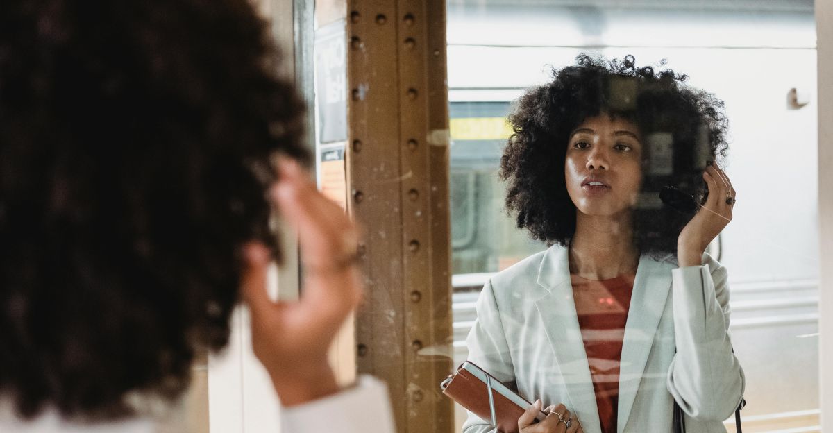 13 Behaviors Insecure People Believe Make Them Look More Confident