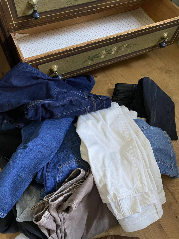 I Couldn’t Close My Pants Drawer Until I Tried This 15-Minute Organizing Method