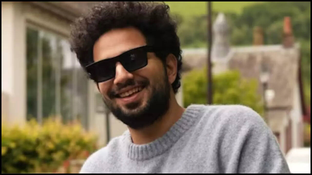 Supreme Court orders Samay Raina and three other comedians to host ...