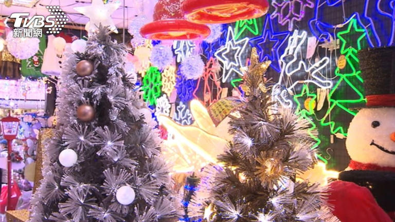 聖誕佈置好噴錢！聖誕樹漲2成、LED燈貴15% 民眾有感