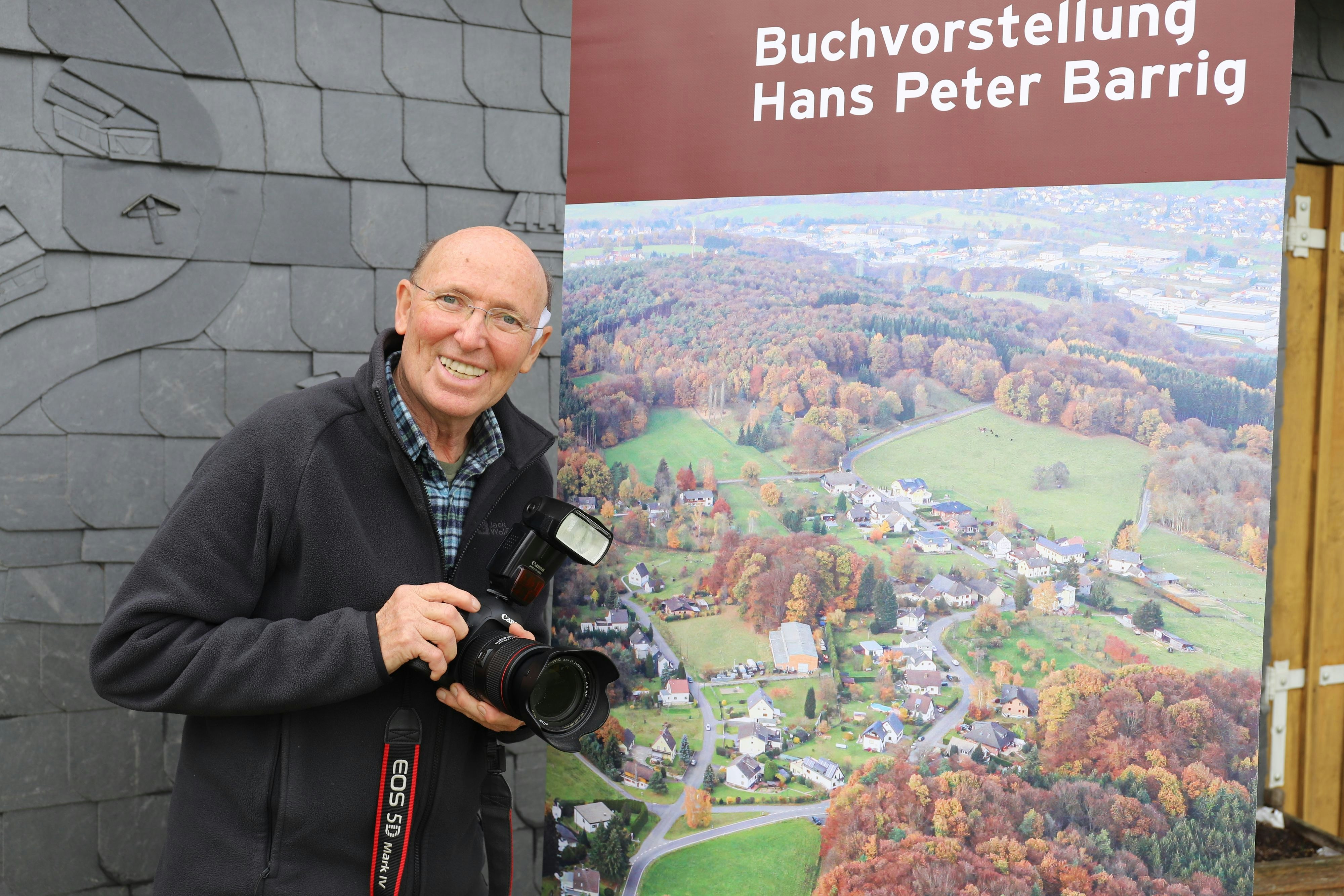 Der besondere Blick: Hans Peter Barrig schreibt 500 Seiten starkes ...