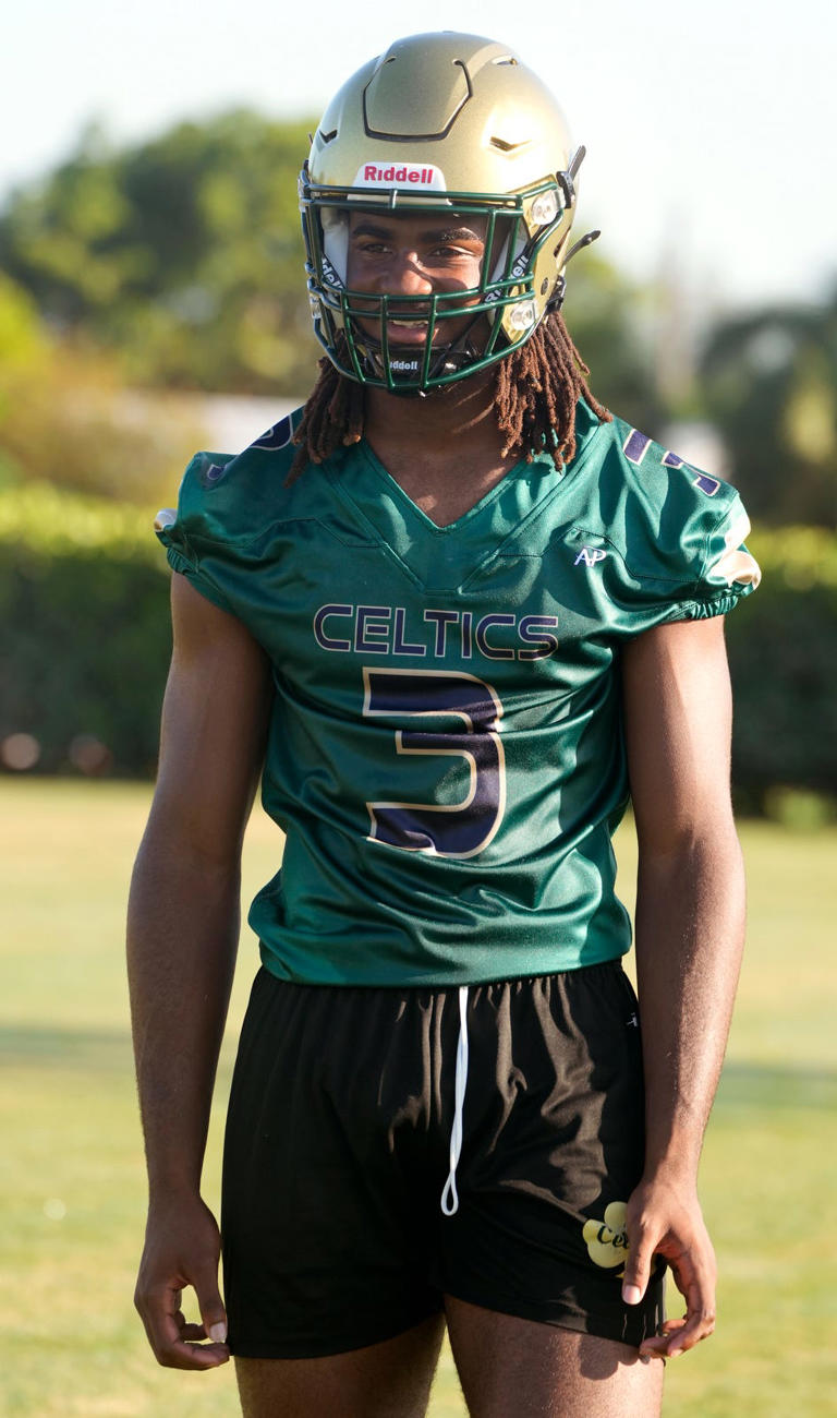 Southwest Florida's top 25 offensive football players of past 25 years