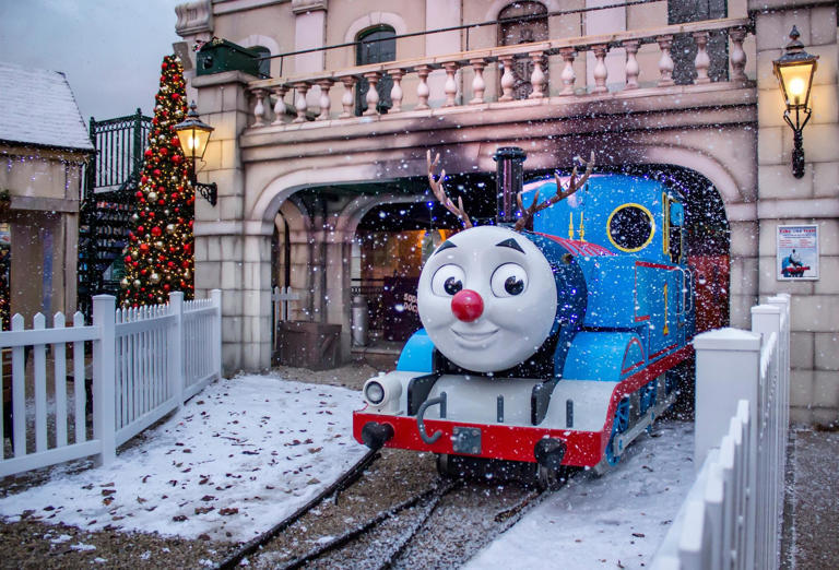 We visited the annual Christmas Wonderland at Drayton Manor for a ...